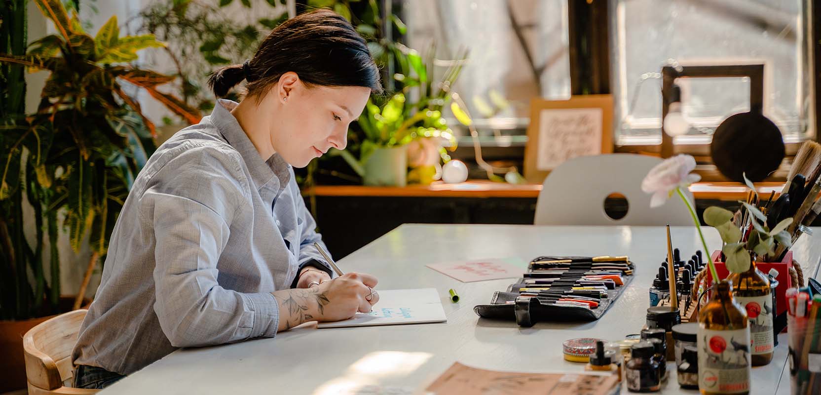 17 Creative Side Hustles for Artists That Pay Real Money 17 Creative Side Hustles for Artists That Pay Real Money