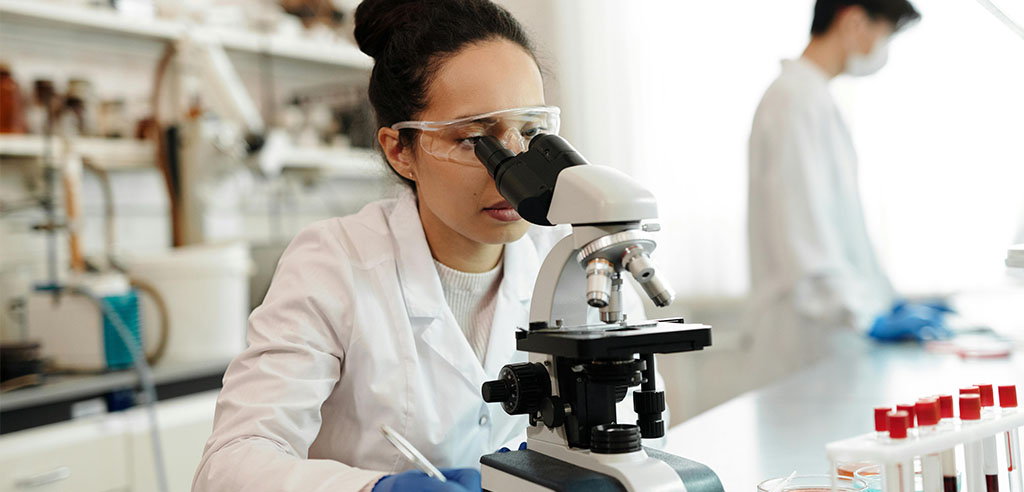 10 Side Hustles for Scientists to Make Money Outside the Lab