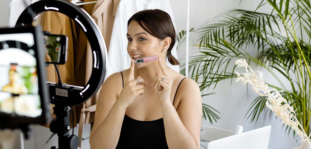 What Is a UGC Creator? Examples & How to Become One